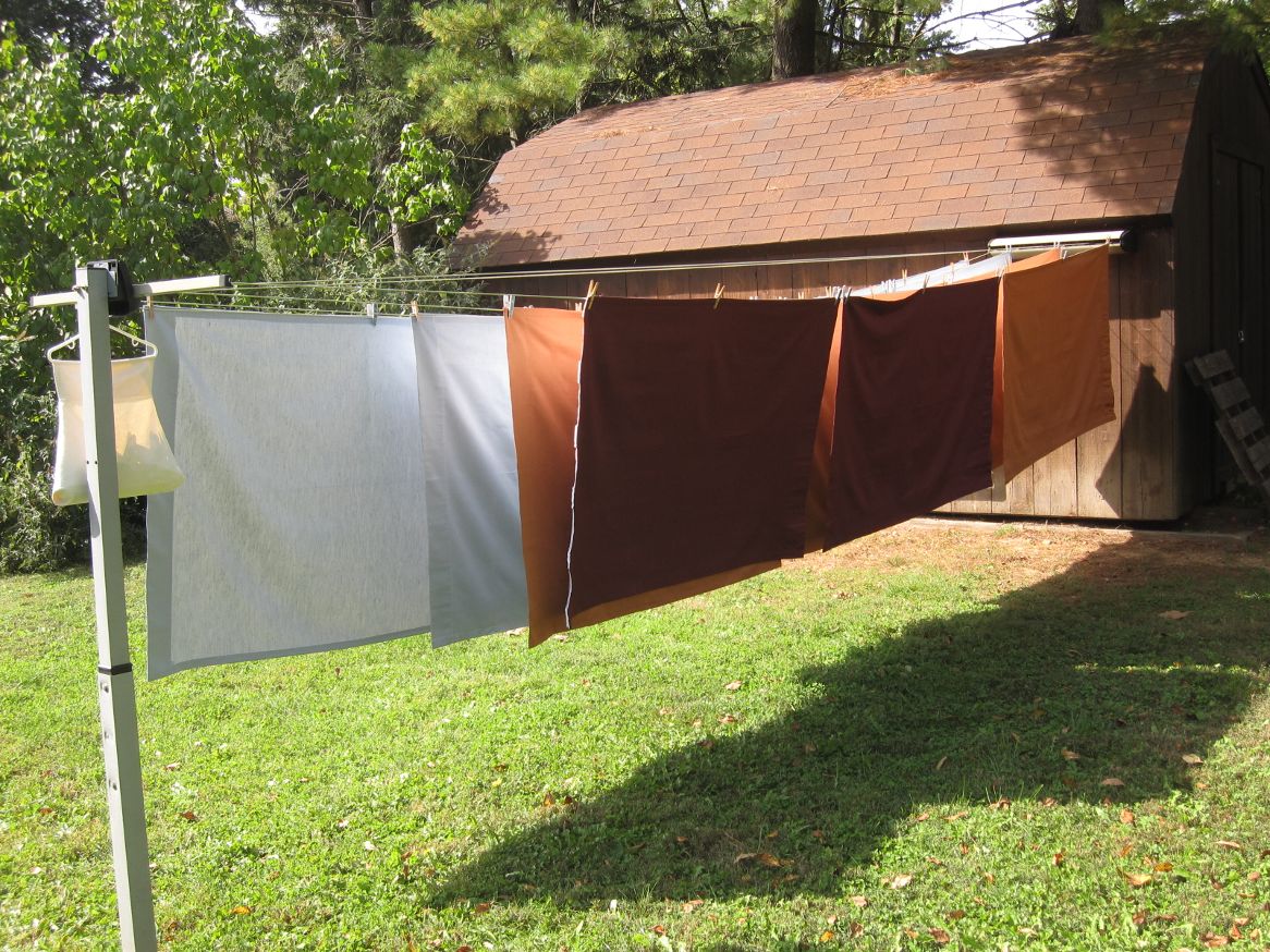 Can your HOA forbid you from using a clothesline to dry your laundry ...