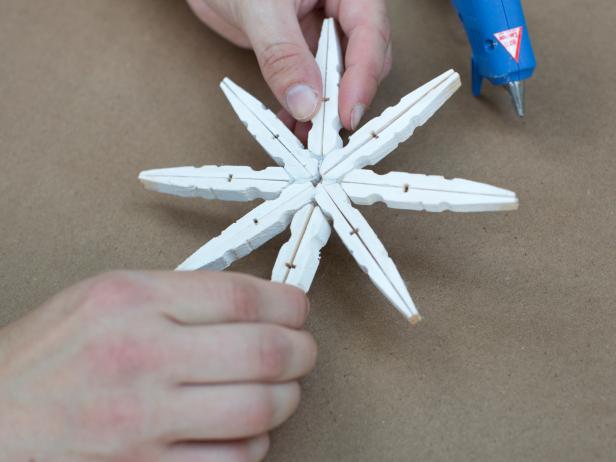 7 Creative Crafts to Do with Clothespins | Urban Blog